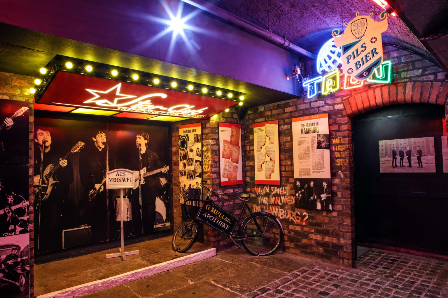 An Interview with Klaus Voormann - The Beatles Story